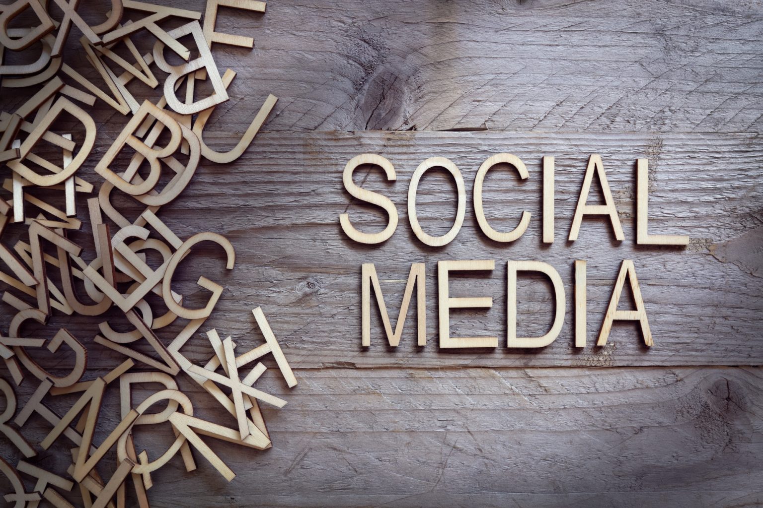 Is Social Media A Push Or Pull Strategy? Complete 2025 Guide